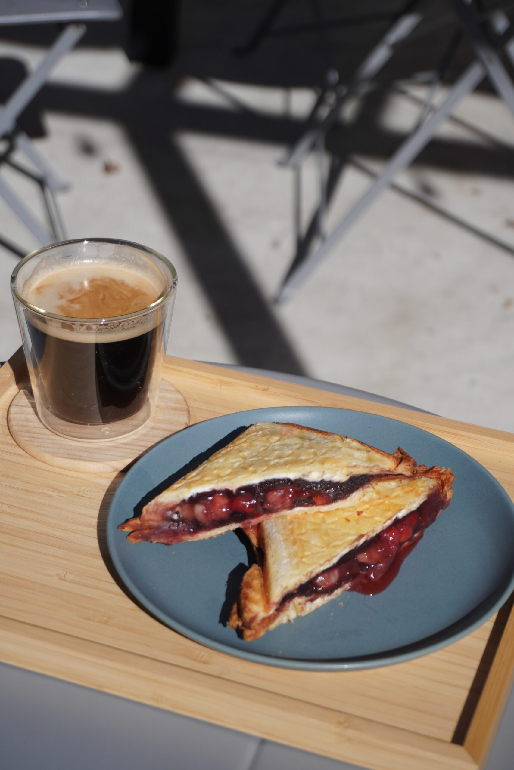 SMPL CAFE | スムージーとホットサンドを手軽に楽しむ、美容カフェ